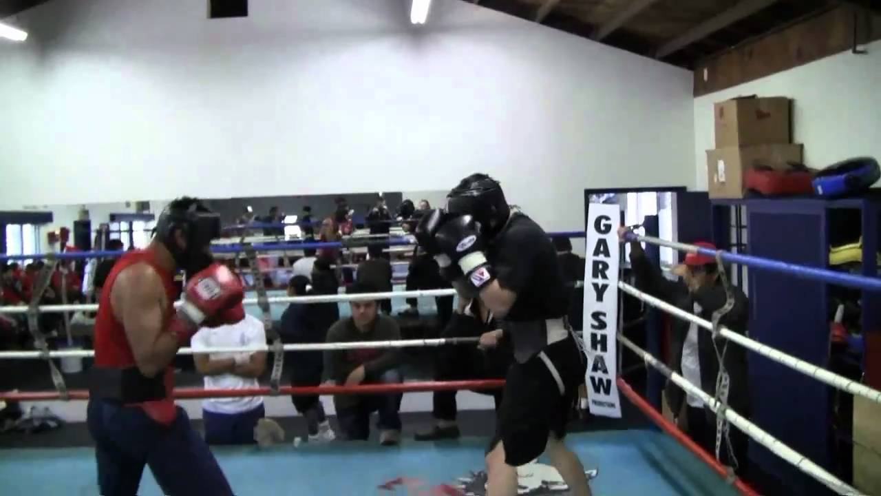 Charles Huerta Sparring Maywood Boxing Club - YouTube