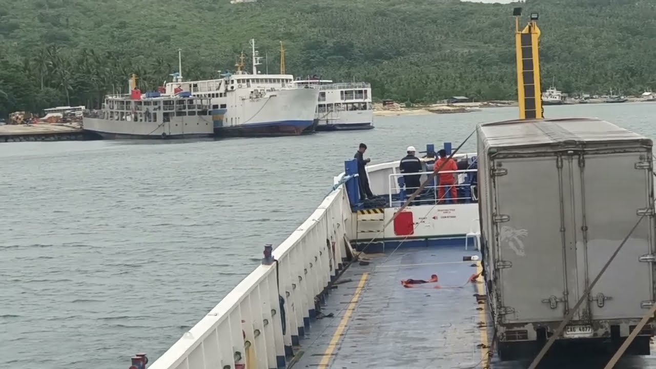 ARRIVAL AT MINTAC PORT OF MASBATE. MAHANGIN...FRESH NA FRESH ANG ...