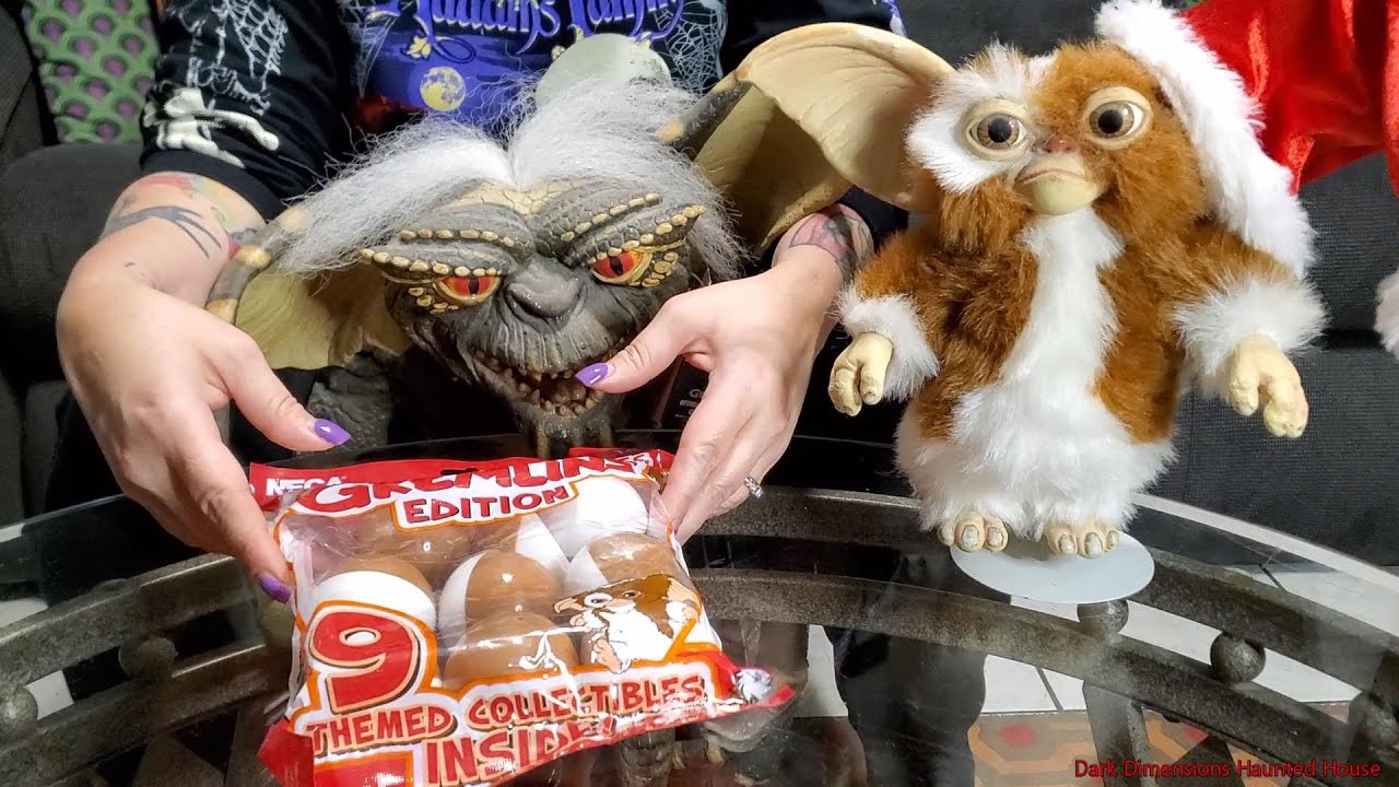 Gremlins Mystery Toy Balls by NECA and Walmart / 9 Gremlin Edition ...