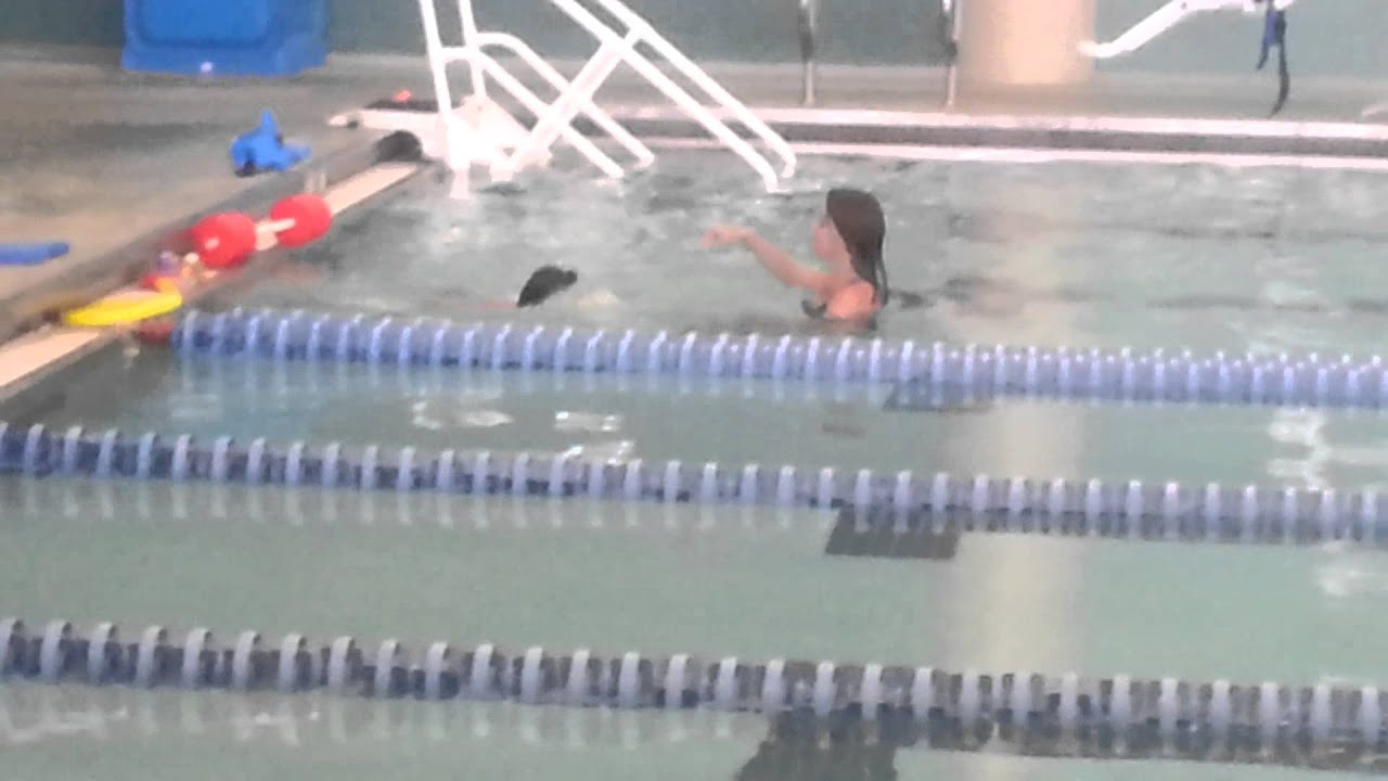 Zia swimming 7-10-13 - YouTube