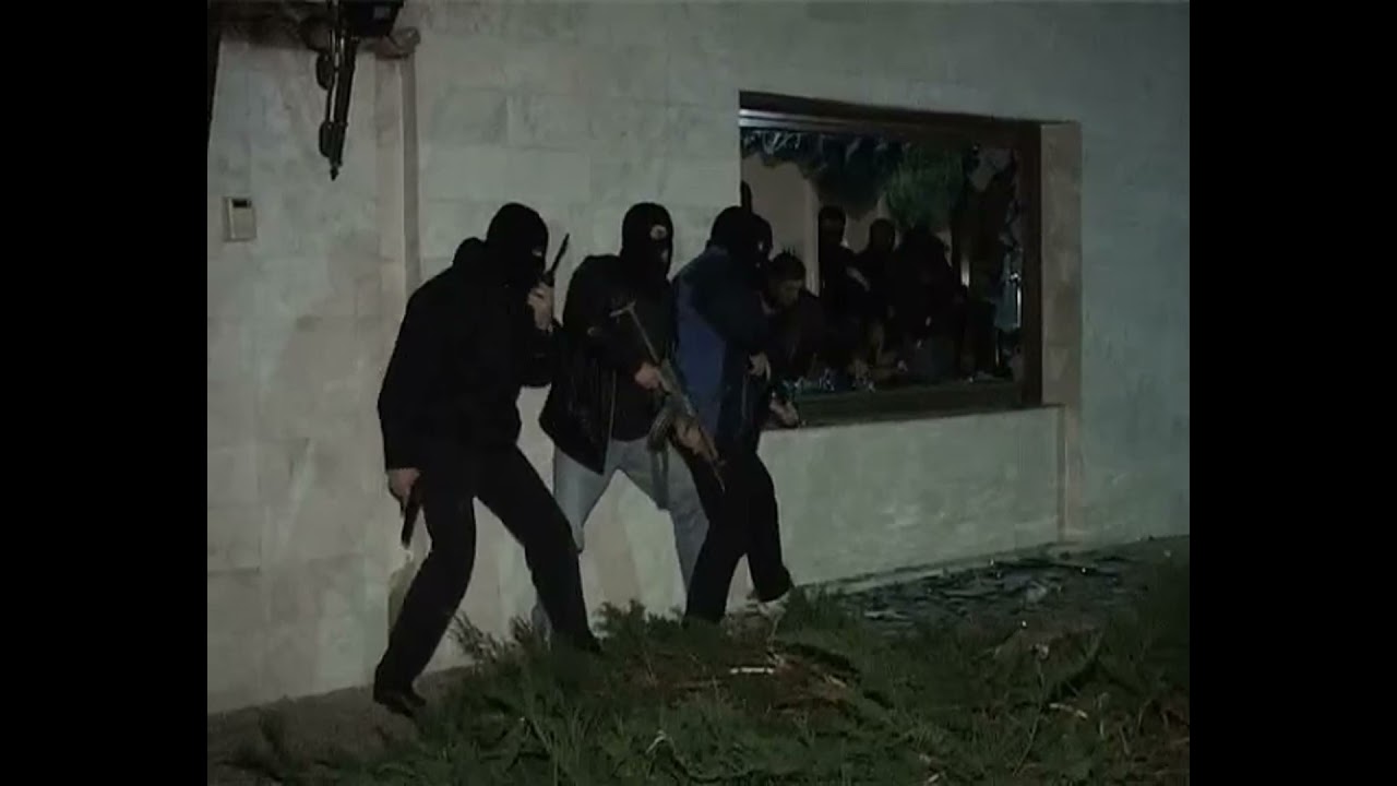 Legija i JSO - Hapšenje Miloševića - YouTube
