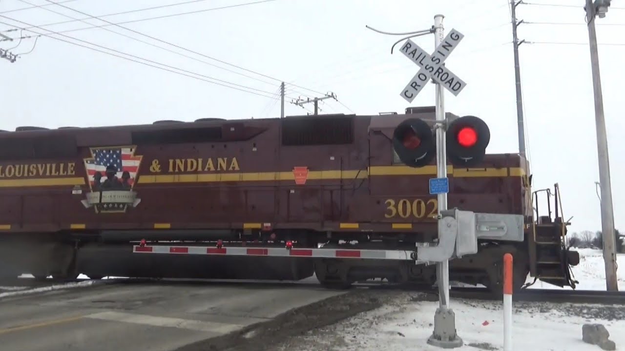 Earlywood Drive Railroad Crossing, Franklin, IN, with LIRC 3002! - YouTube