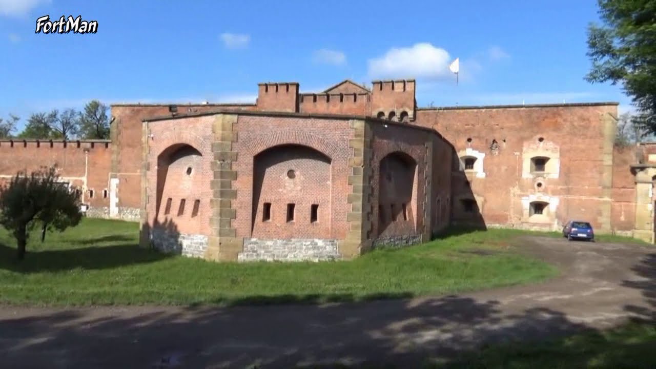Fort Slavonín (Fort XIII.) 1850-1854 (Festung Olmütz) - Fortress ...