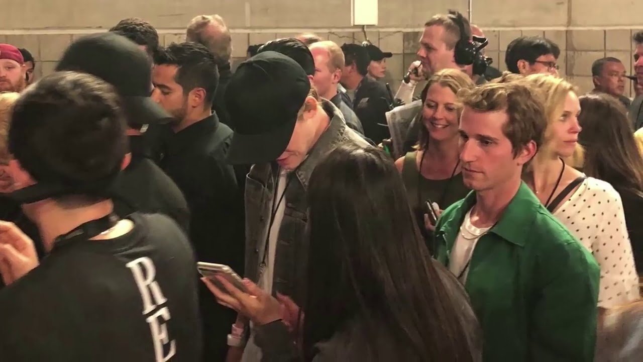 Joe Alwyn at The Opening Night of The Reputation Stadium Tour - YouTube