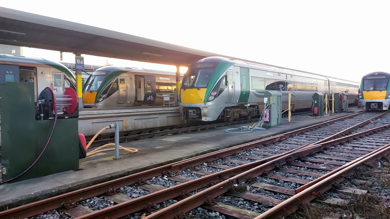 Class 22000 Departing Heuston Station Into The Sunset - YouTube