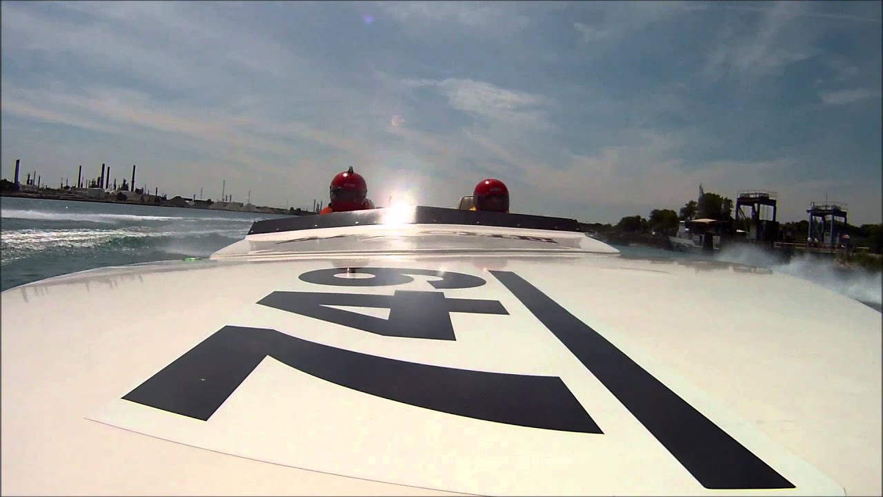 #749 On A Mission!/Apache Powerboats - 2015 OPA International Powerboat ...