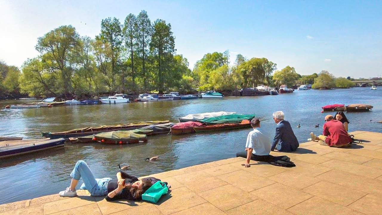 London Kew Riverside Path Walk - Richmond Riverside to Kew Railway ...