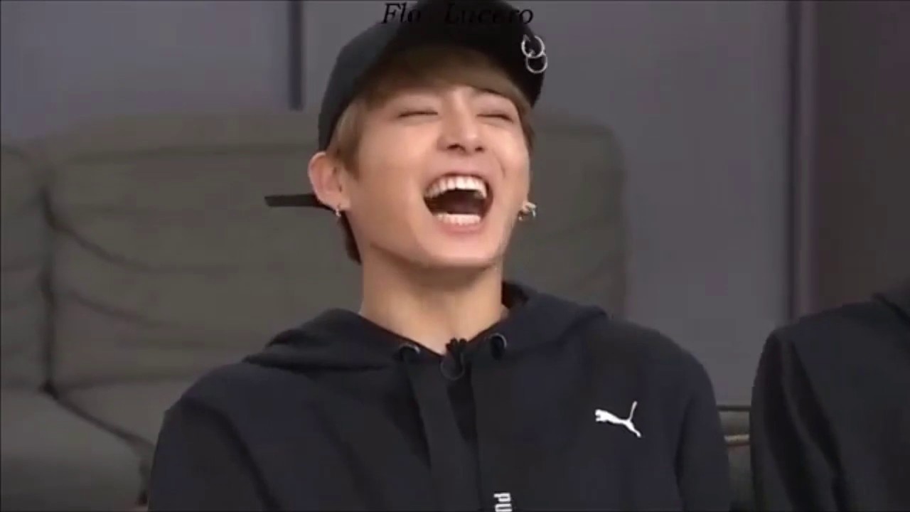 BTS Y SUS RISAS / Panda K-pop - YouTube