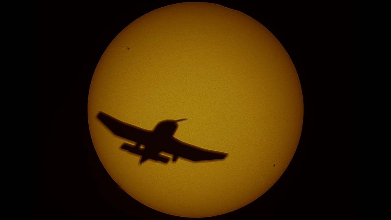 Solar eclipse photo bomb - YouTube