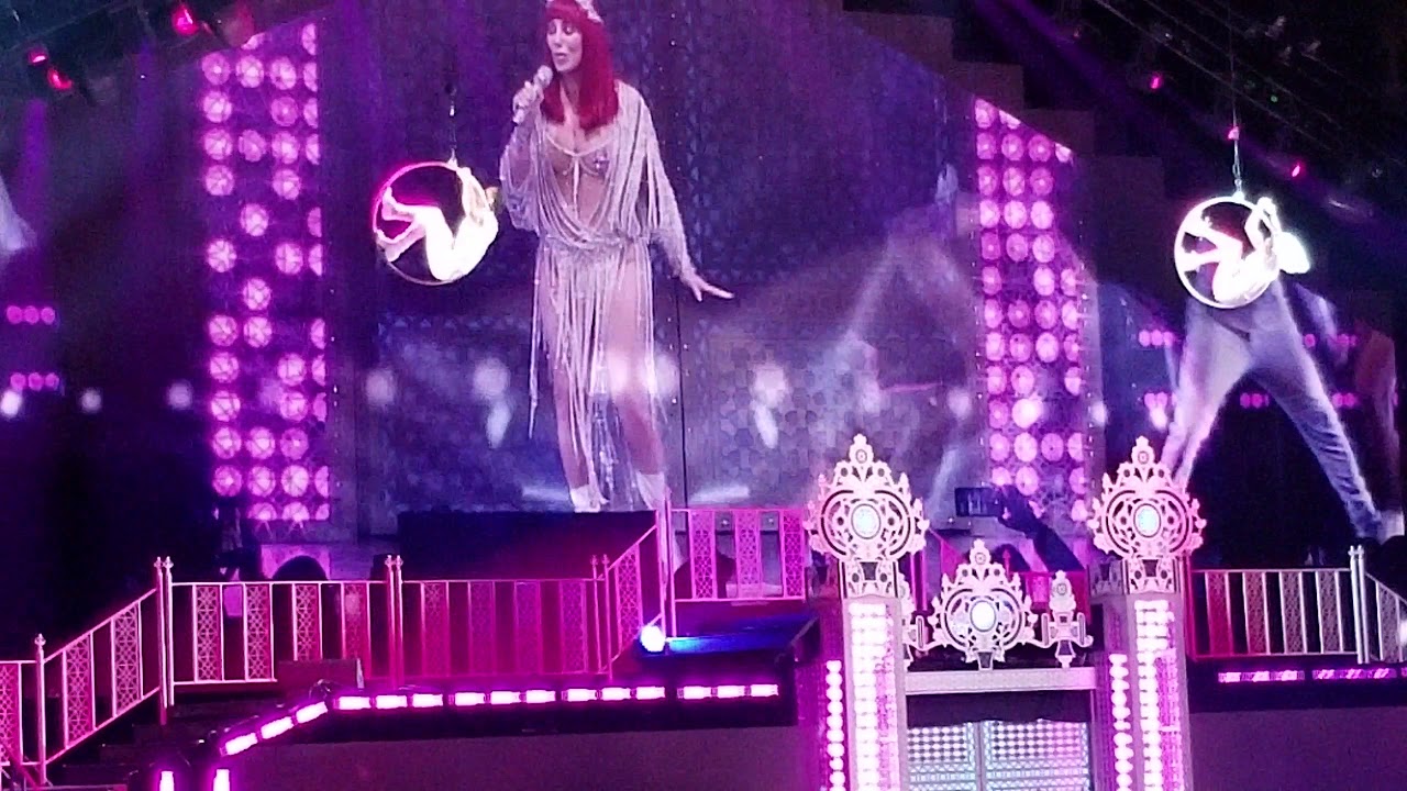 Cher Live in Chicago - Oh Yeah! - YouTube