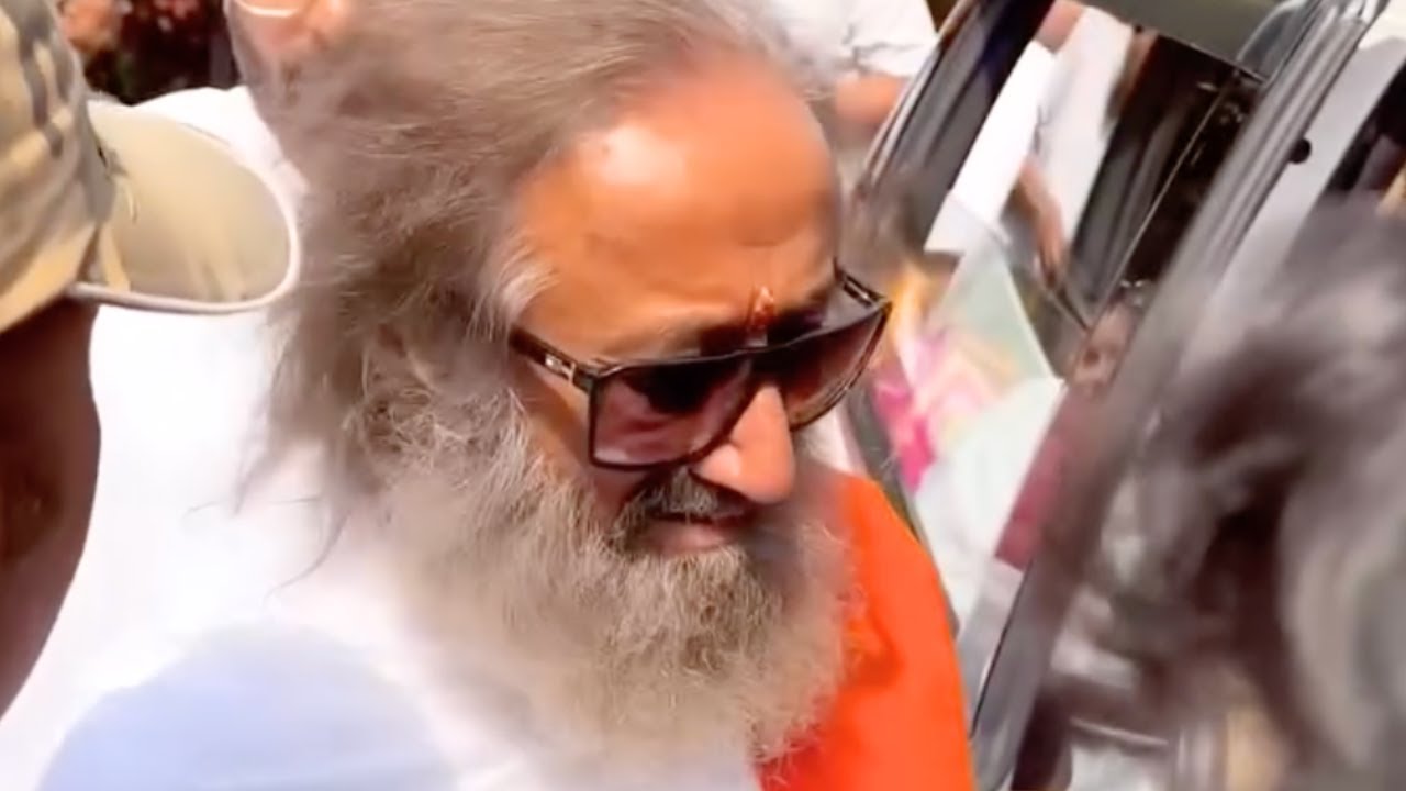 Guru Darshan from Sri Sri Ravi Shankar Gurudev Bangalore Ashram 2024 ...