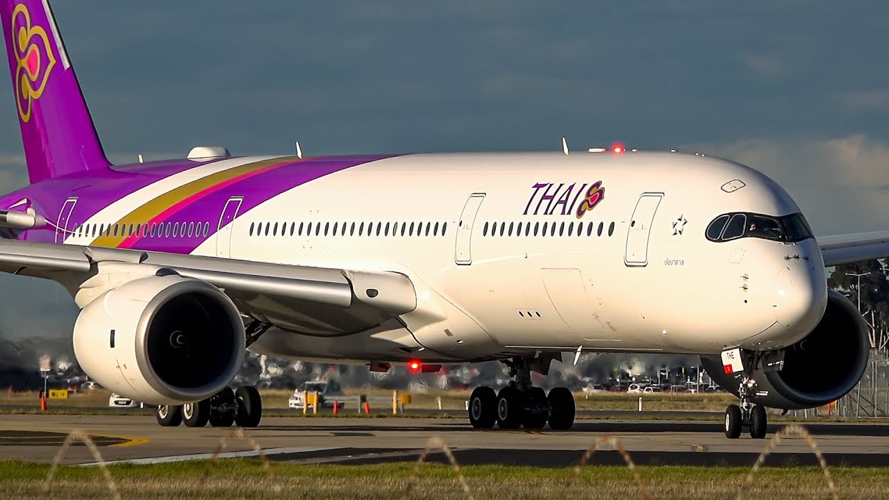 BRILLIANT Heavy Plane Spotting | A380 B777 A330 A350 | Melbourne ...