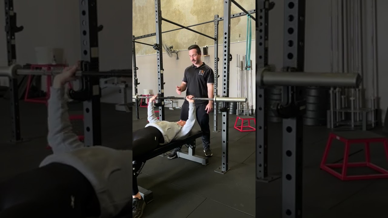 Spotting Bench Press ORSC - YouTube