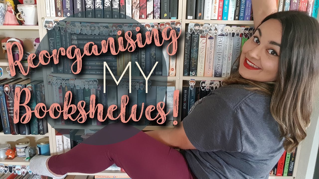 Reorganising My Bookshelves - YouTube