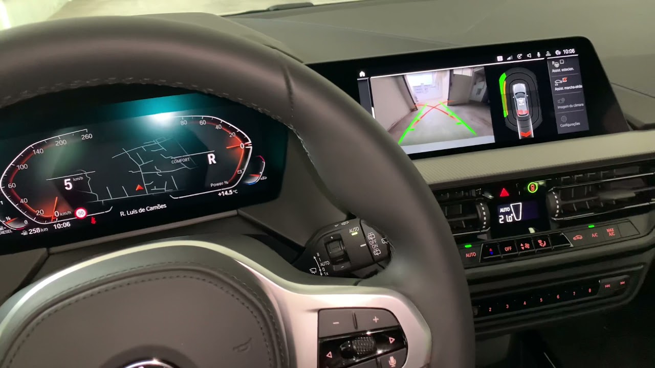 Reversing assistant BMW Série 1 2021 - YouTube