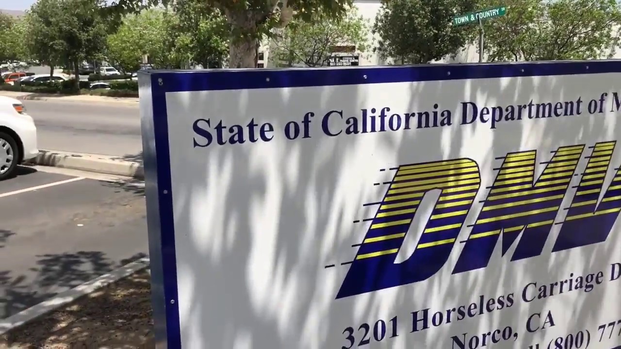 First Amendment Audit Norco DMV - YouTube