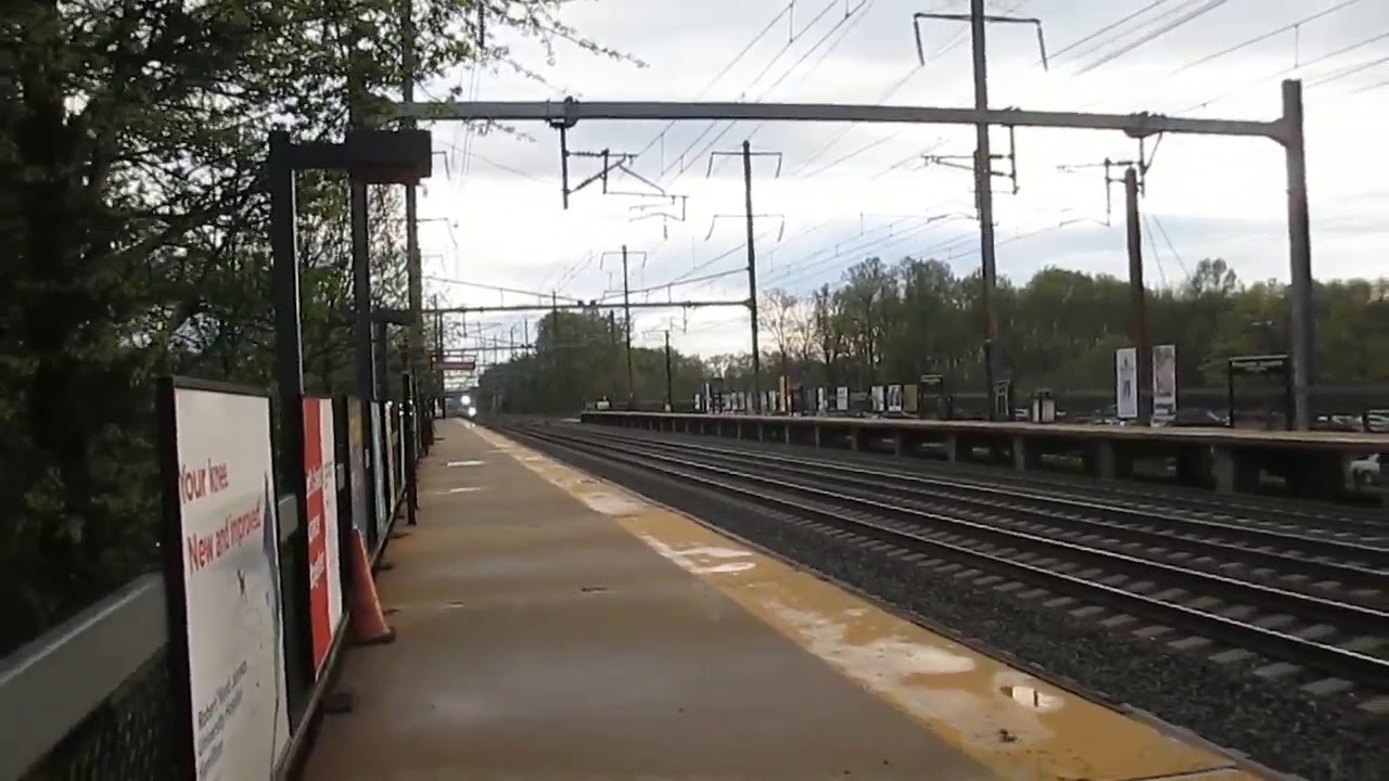 Amtrak Silver Service "Palmetto" ACS-64 Speeds Through Princeton ...