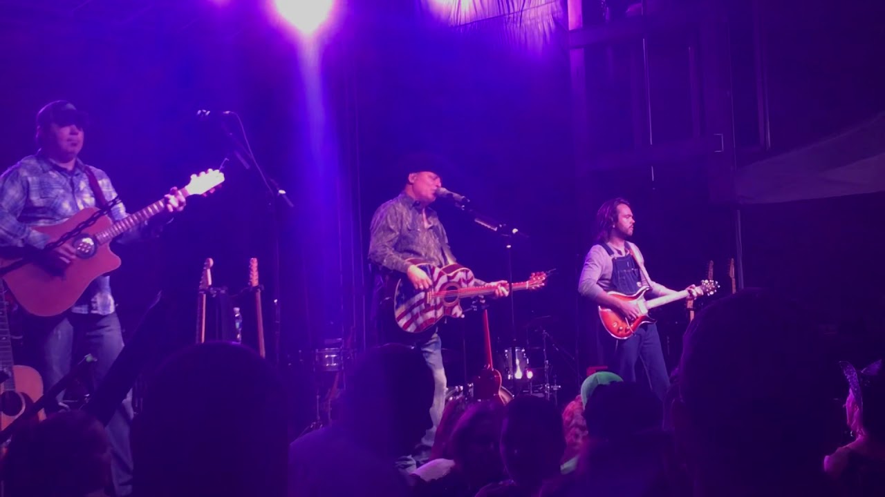John Michael Montgomery- “Rope the Moon” - YouTube