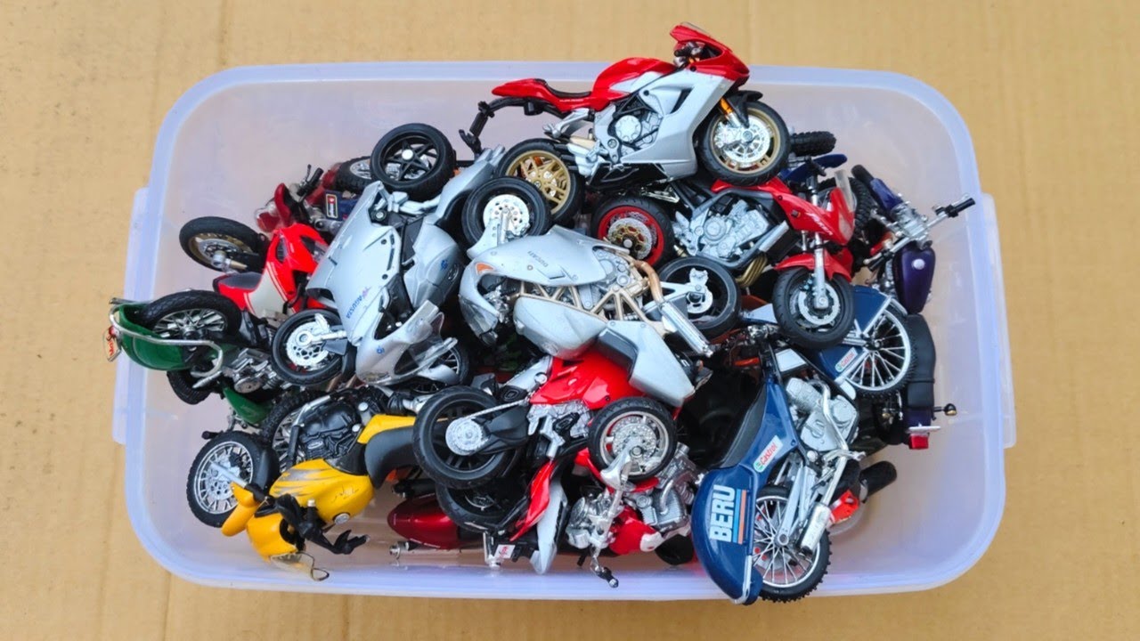Various Model Bikes Collection Ducati Bikes, MV Agusta Biks, Yamaha ...