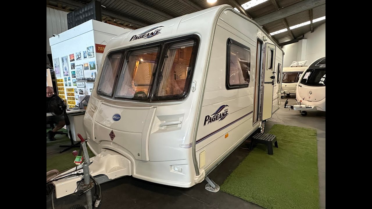 2005 Bailey Pageant Bordeaux - YouTube