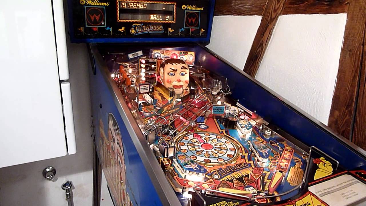 Williams Funhouse - Pinball / Flipper - Rudi - YouTube