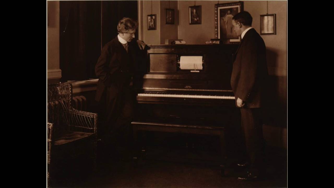 Shepherd's Hey - Percy Grainger - YouTube