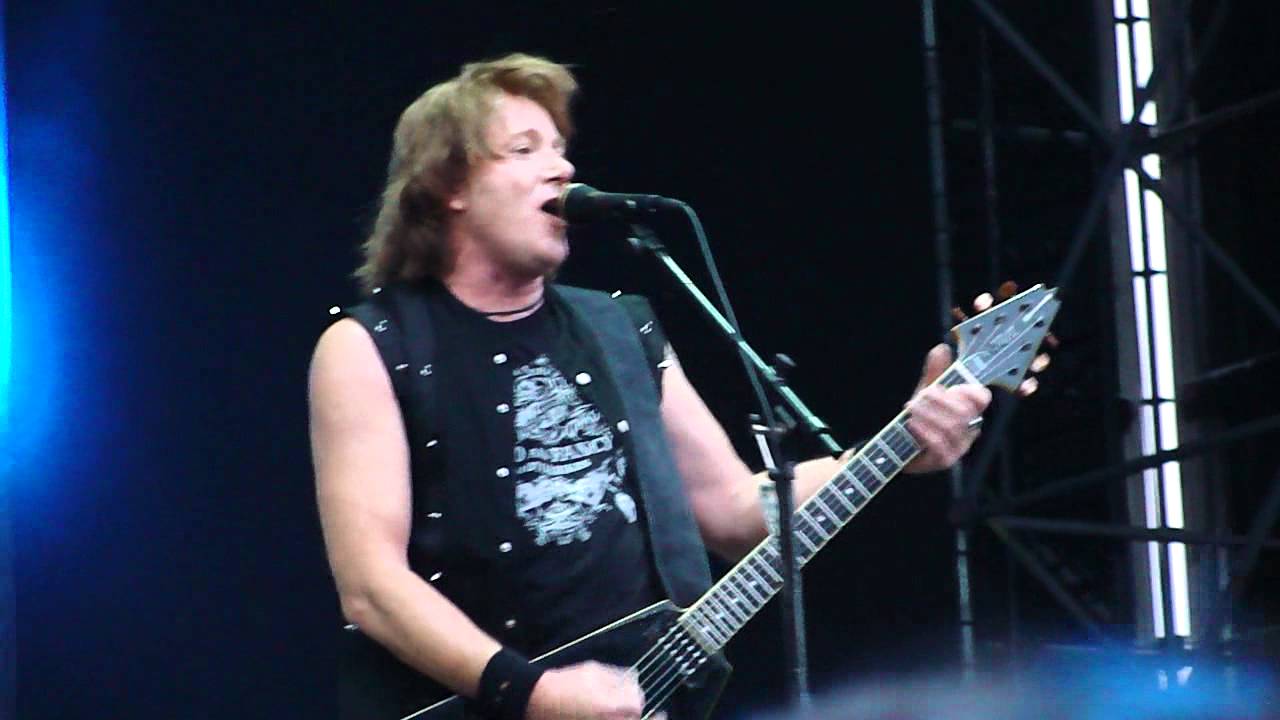 Gamma Ray - Gamma Ray (Birth Control cover) @ Roma 2011 - YouTube