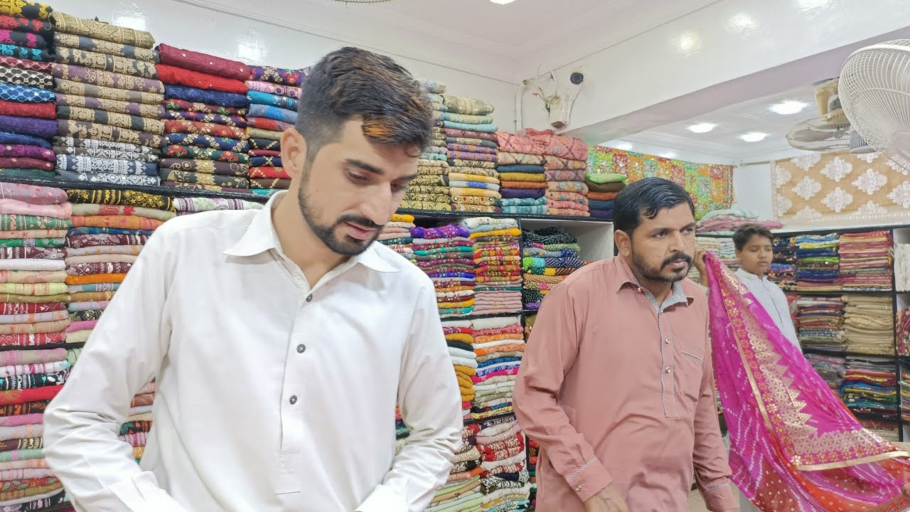 Khawaja suiting Hussain aghai Multan - YouTube