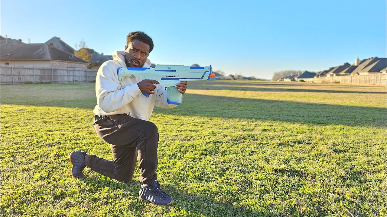 The Gelbee storm burst GelBlaster is impressive - YouTube