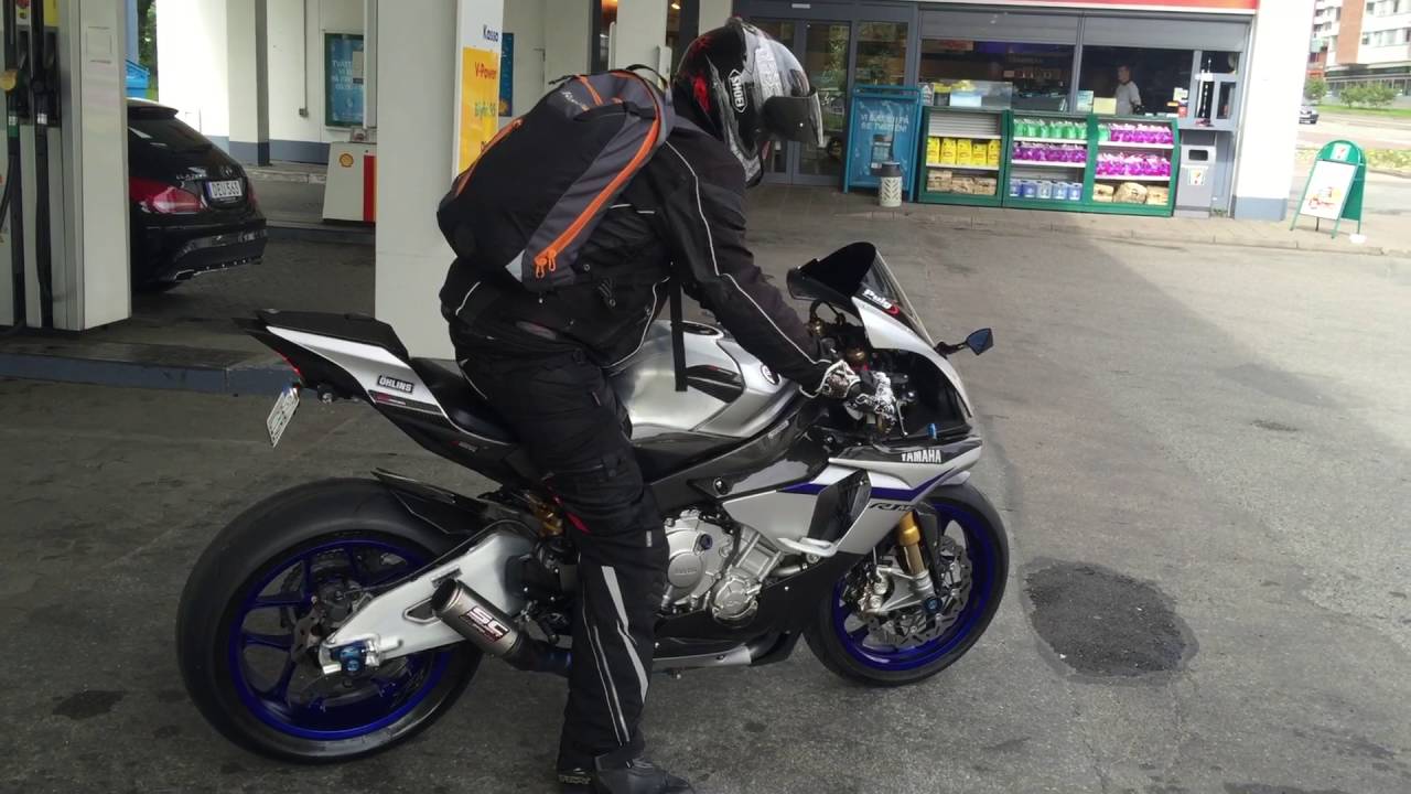 Coolest Yamaha R1M Remarkable Exhaust Sound - YouTube