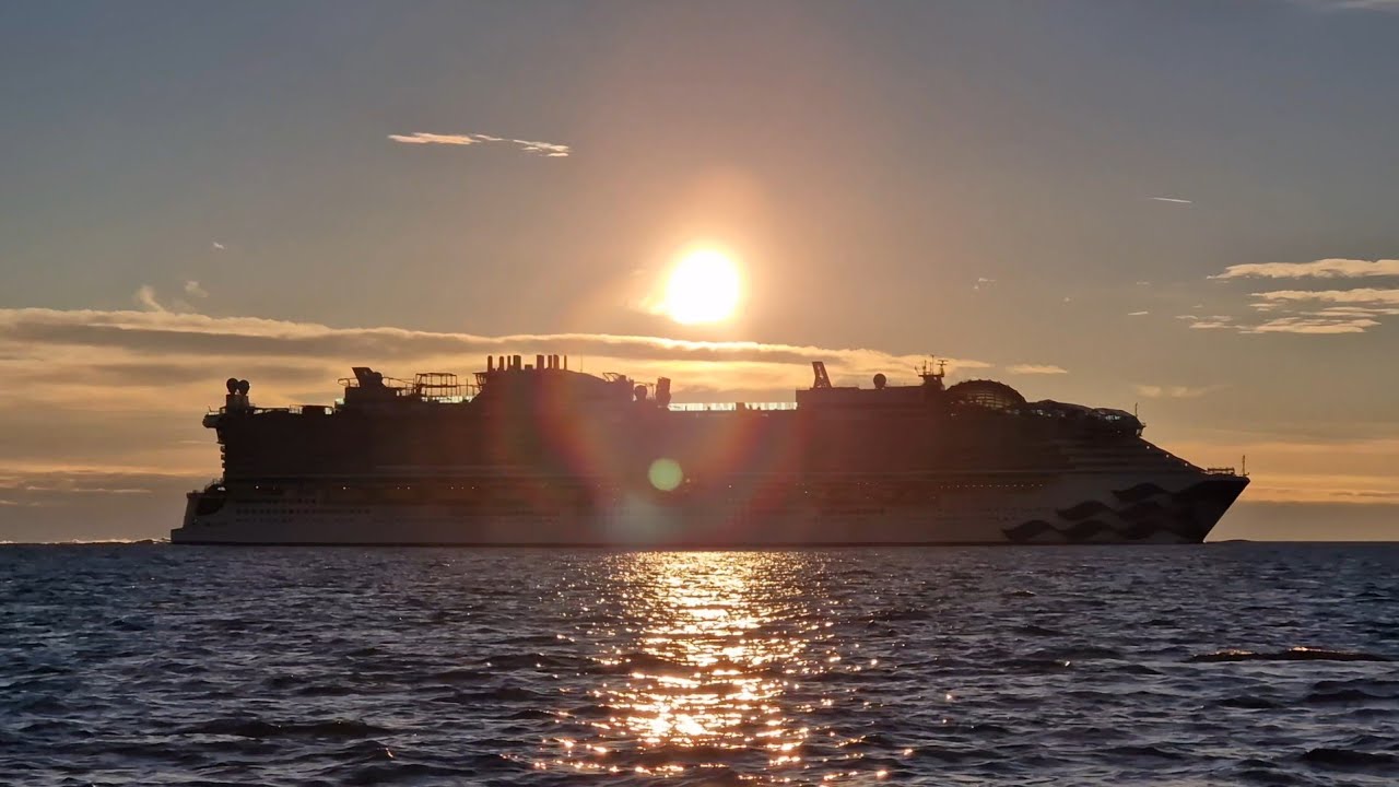Sun Princess 2024 Star Princess 2025 - YouTube