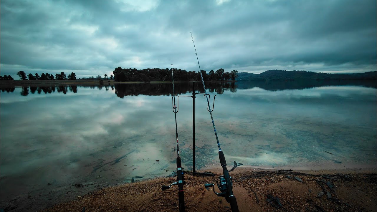 Lake Hume Fishing In Winter On A Gloomy Morning - YouTube