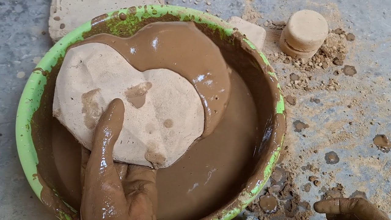 Part-2 Natural Mud Mitti Dipping Creamy Paste And Crumbling - YouTube
