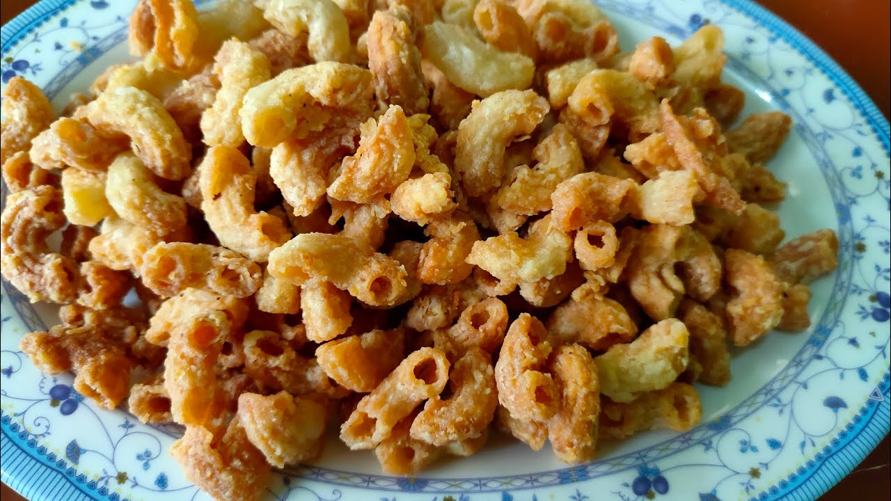 Crunchy macaroni chicharon by cookie jao - YouTube