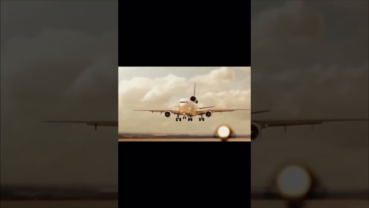 Sad airplane crash in NY - YouTube
