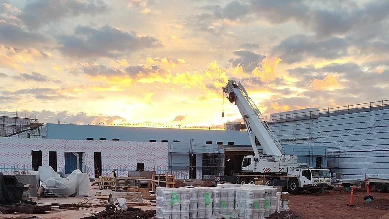 Tour of one of the biggest construction sites in America - YouTube