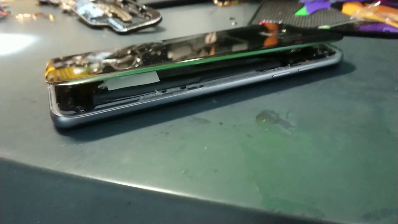 Samsung phone battery swollen problem - YouTube