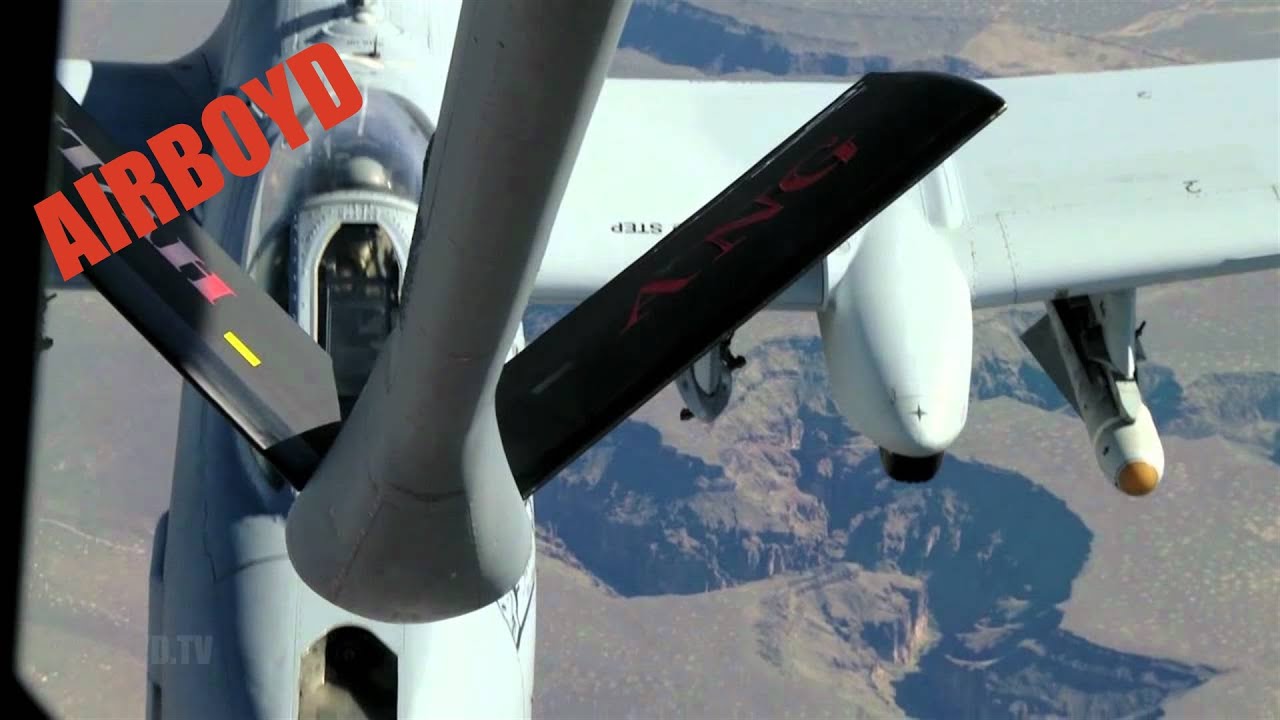 A-10 Refueling (2012) - YouTube
