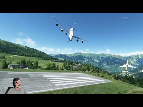The Funniest Flight-sim Moments of July 2022 - YouTube