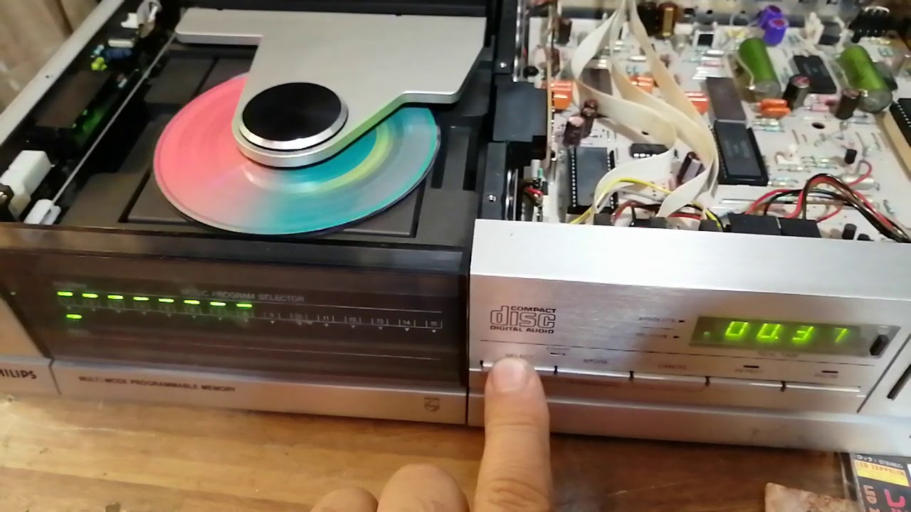 Philips cd 303, upgrade and refresh. (Half the job). - YouTube