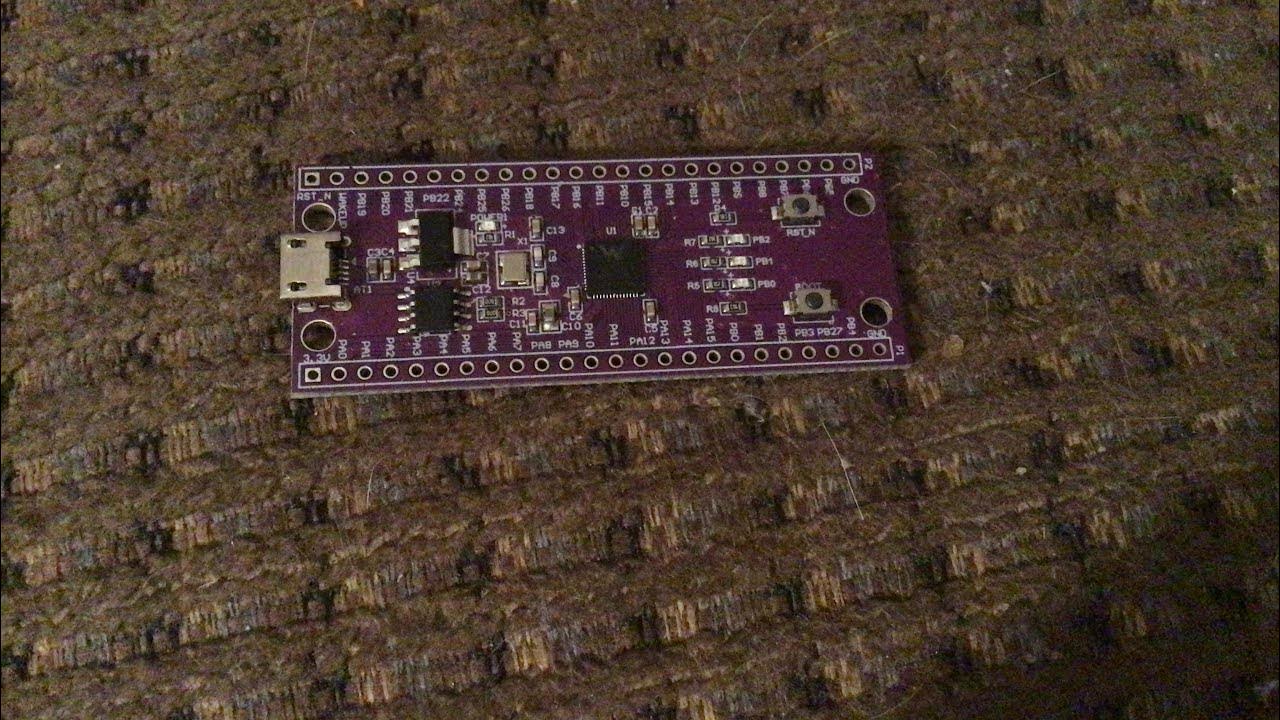 Another strange microcontroller. How to program the W806 controller with Arduino - YouTube