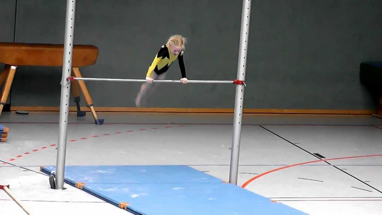 Lina (7) Wettkampf Reck P6, Gerätturnen - YouTube