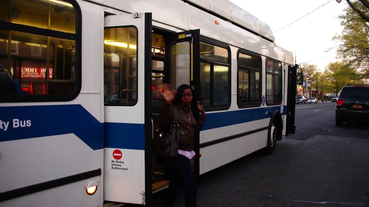 2000 New Flyer C40LF CNG 859 On The Bx31 @ Mace Avenue & Eastchester ...