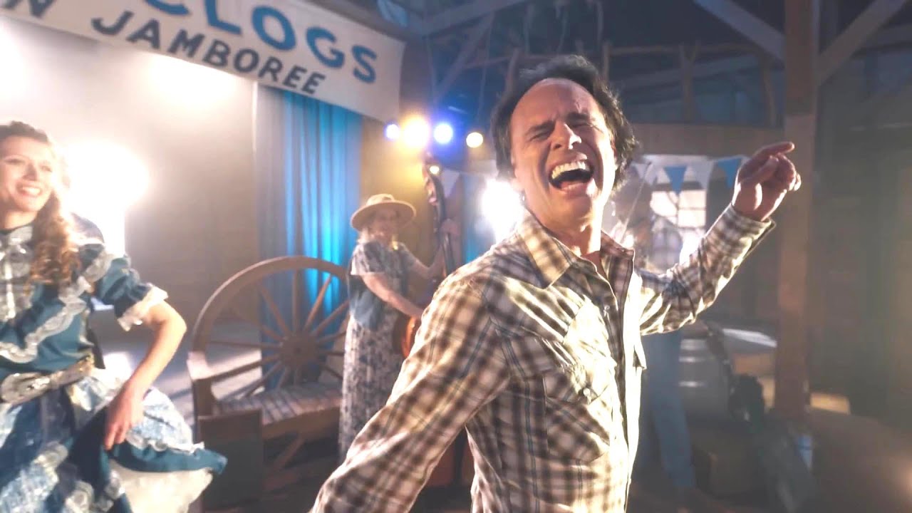 Walmart Commercial (2025) Featuring Walton Goggins - YouTube