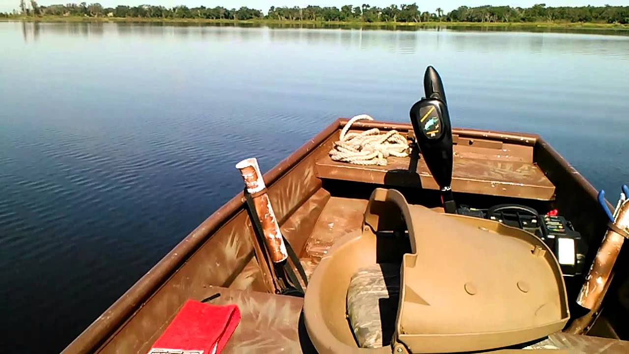 12' Jon boat with 4HP Yamaha - YouTube