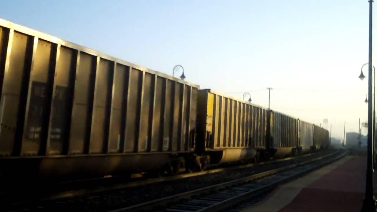 BNSF 9887 Empty Coal Train w/ DPU - YouTube