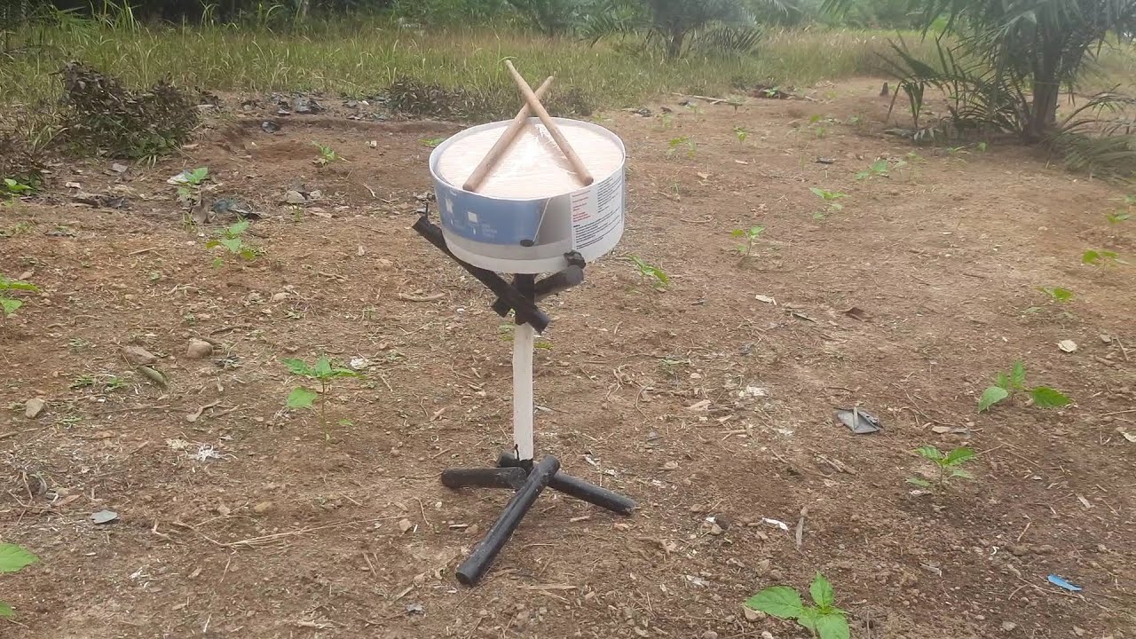 Homemade drum snare - YouTube