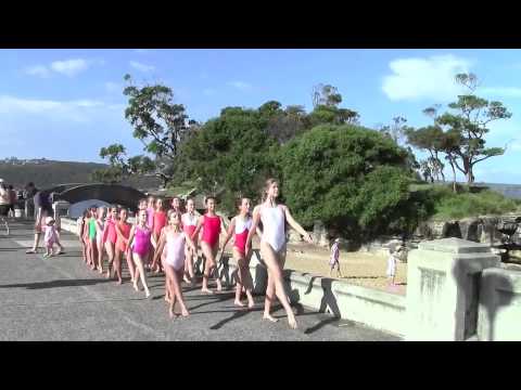 Taking Physie around Mosman - YouTube