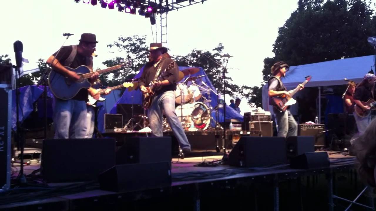 Frostbit Blue - Lake Ontario Twilight - Harborfest July 29,2011 - YouTube