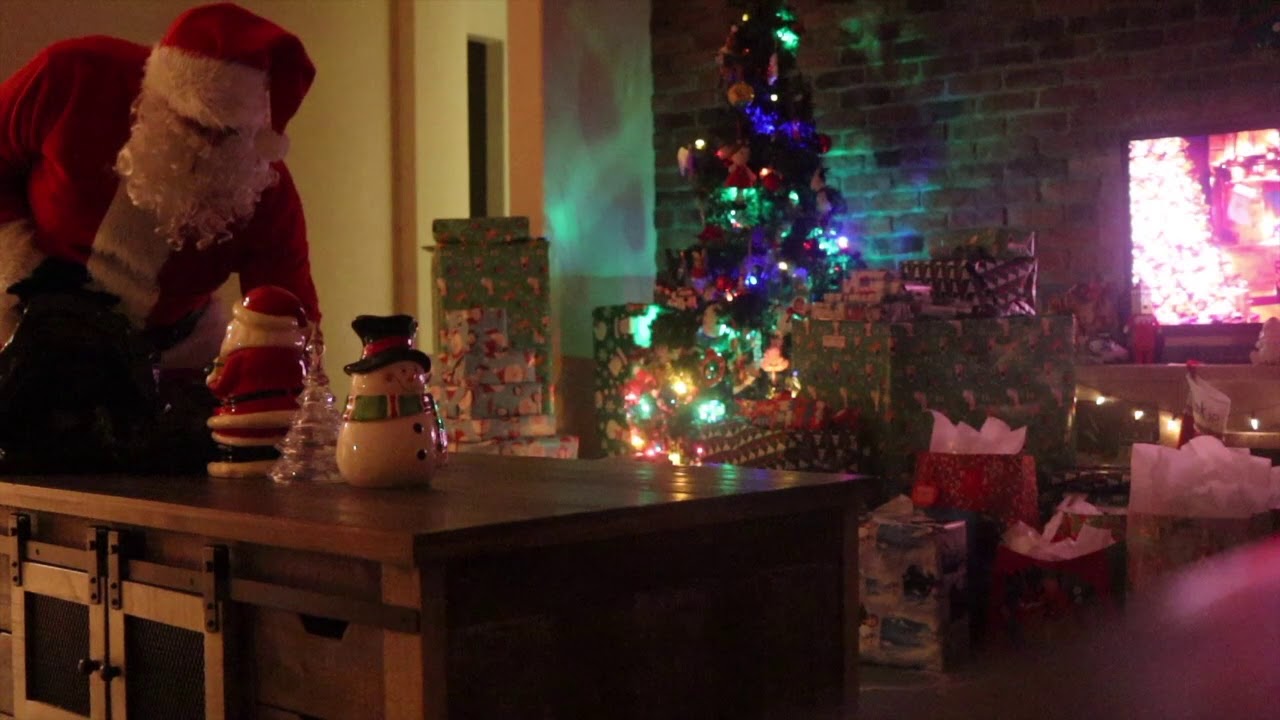 Santa Caught On Camera! 2020 🎅🏽 🎁🎄🎁 - YouTube
